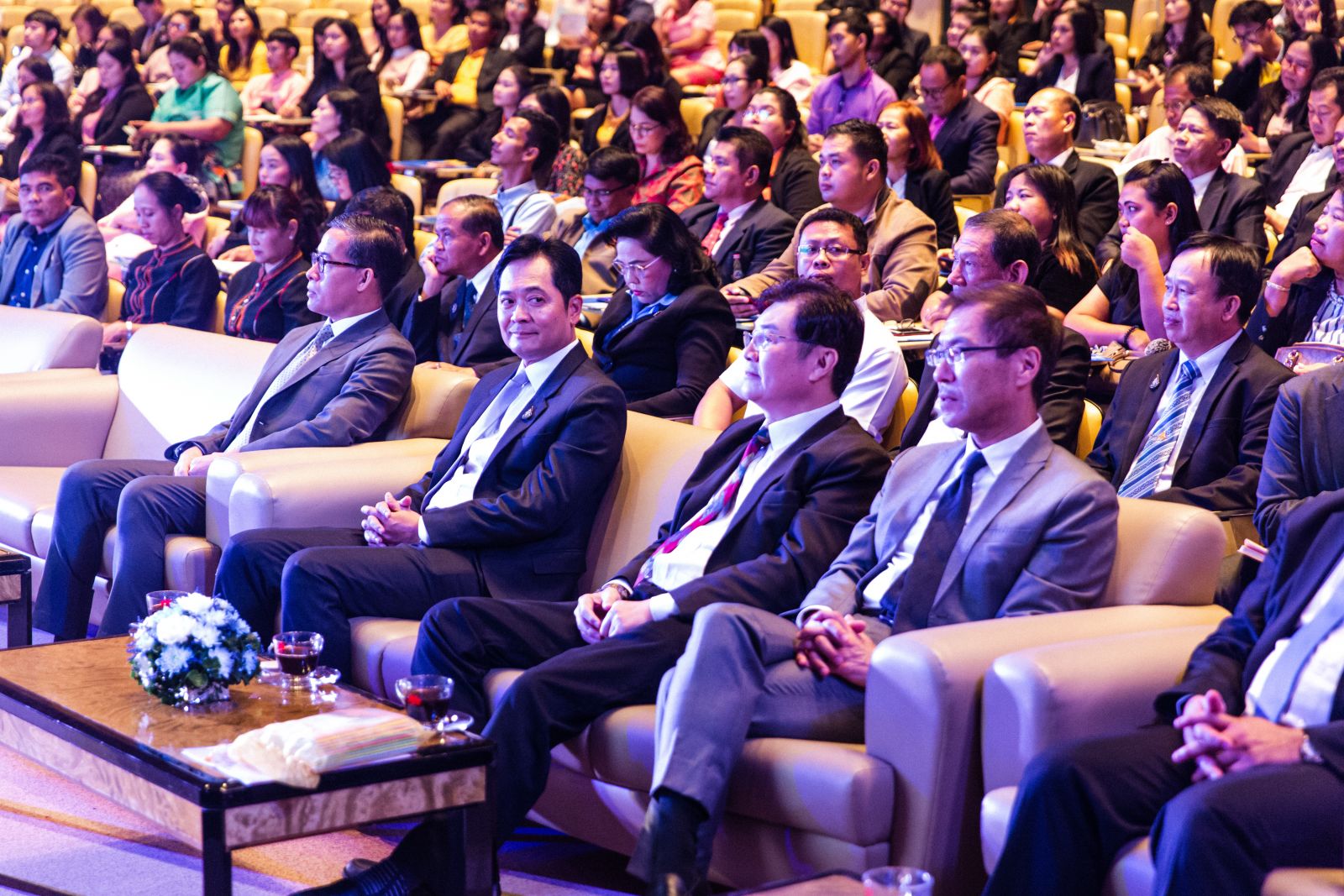Elite Plus Magazine Bangkok Bank Donates 8 Million Books To 400 Thai